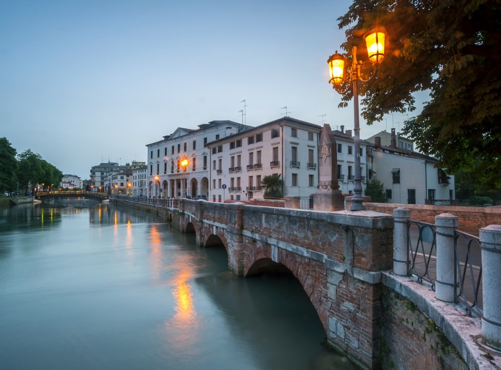 EGT Jet 往返于 Venice - Treviso 机场 (TSF) 的航班目的地和时刻表